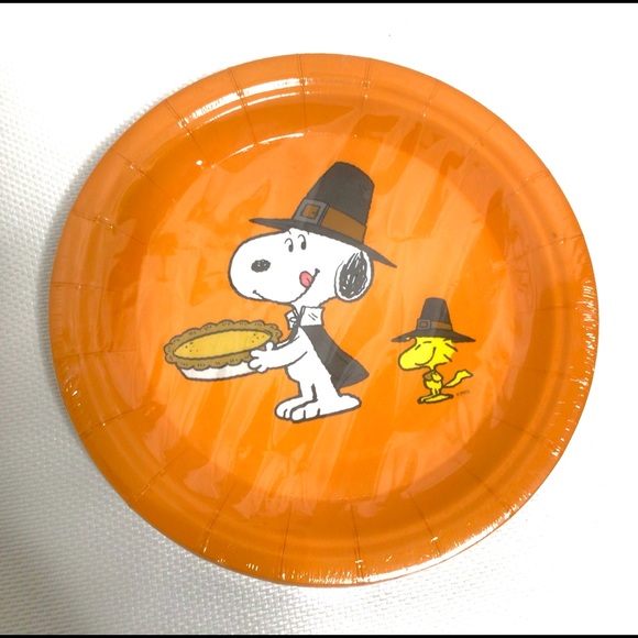 Peanuts | Kitchen | Snoopy Peanuts Halloween 6 Coated Plates 7 ...